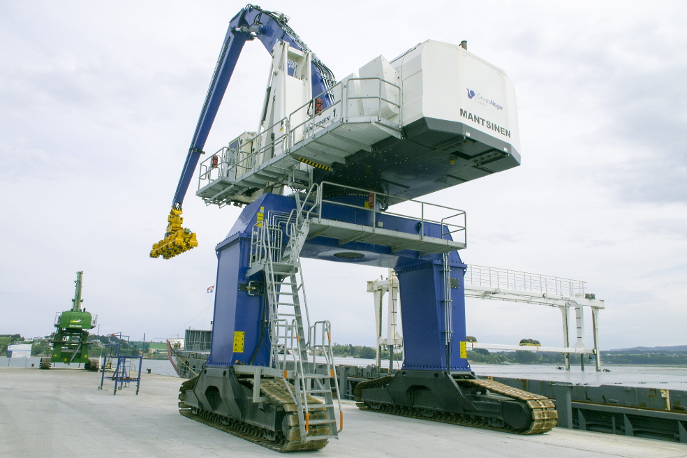 Seaport construction under the EPC contract